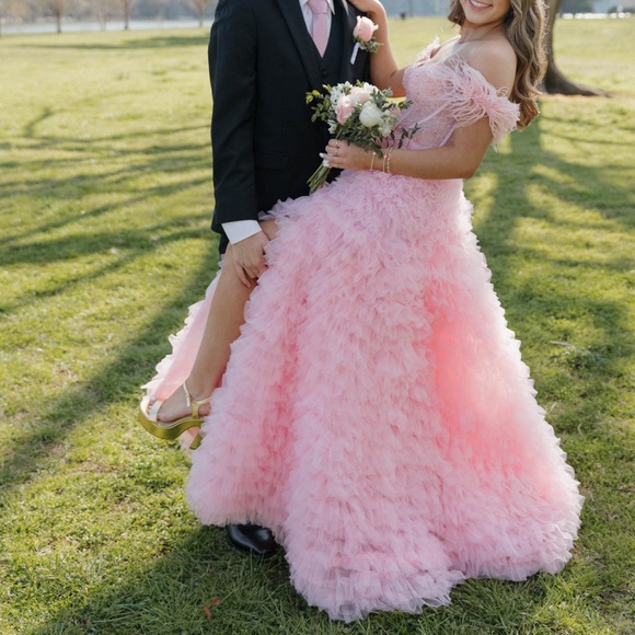 Sherri Hill | Dresses | Sherri Hill 5496 Off Shoulder Ruffle Skirt ...